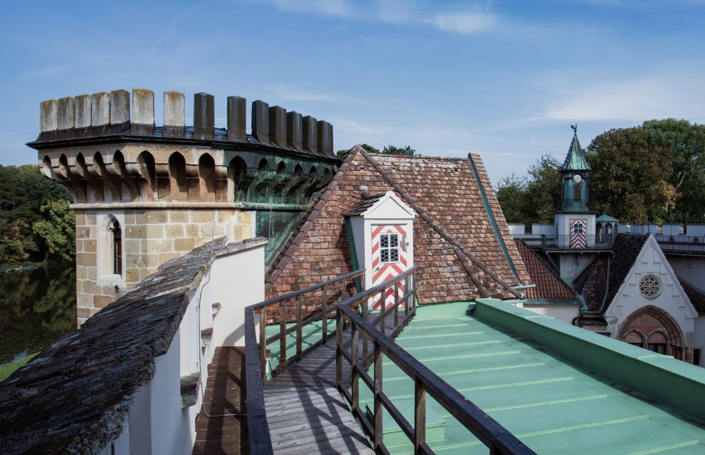 Schlosspark Laxenburg: Entdecke die faszinierende Franzensburg
